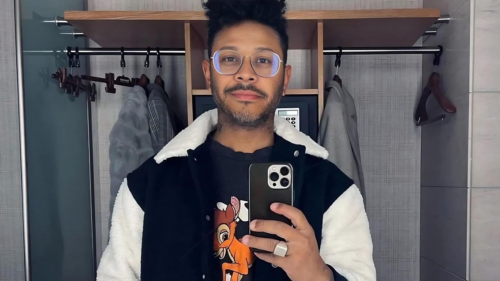 Kalimba: ¿Deberían los artistas ser más accesibles con sus fans? Kalimba: ¿Deberían los artistas ser más accesibles con sus fans?
